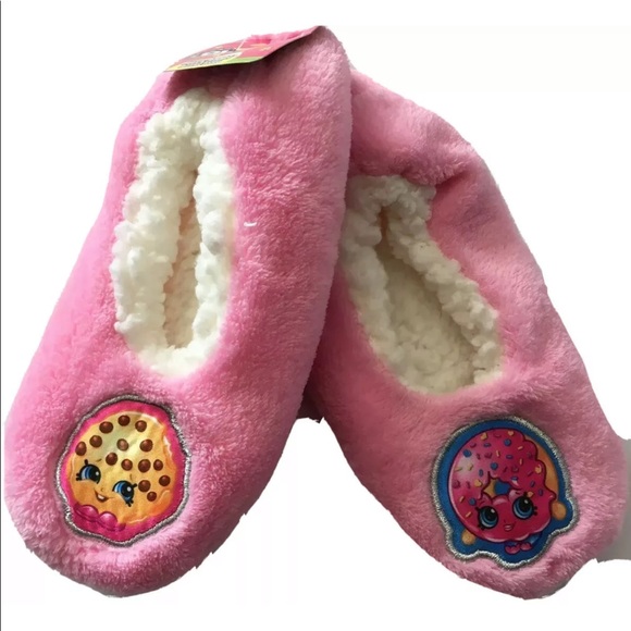 Shoes | Fuzzy Babba Kids Shopkins Slipper Socks Sz Sm 813 | Poshmark